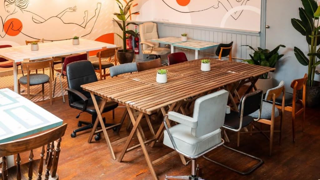 English Courses for Young People in Brighton | Sprachcaffe